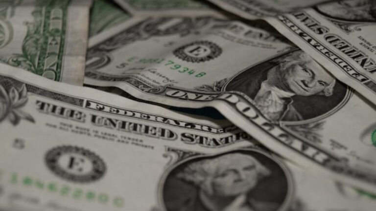 5 Ways to Cash a Check Without ID - Dollarsanity